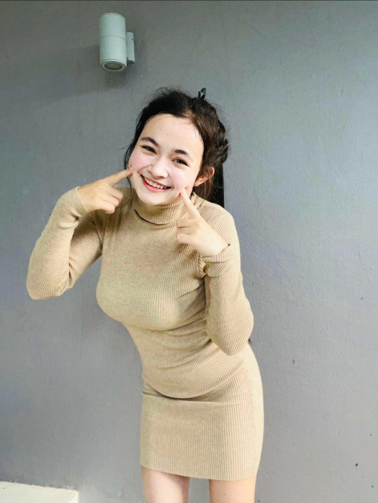 เปิดวาร์ป น้องแองจี้ Thiyada สาวสวยลูกครึ่งยุโรป เซ็กซี่ น่ารักขี้เล่น อกอึ๋ม